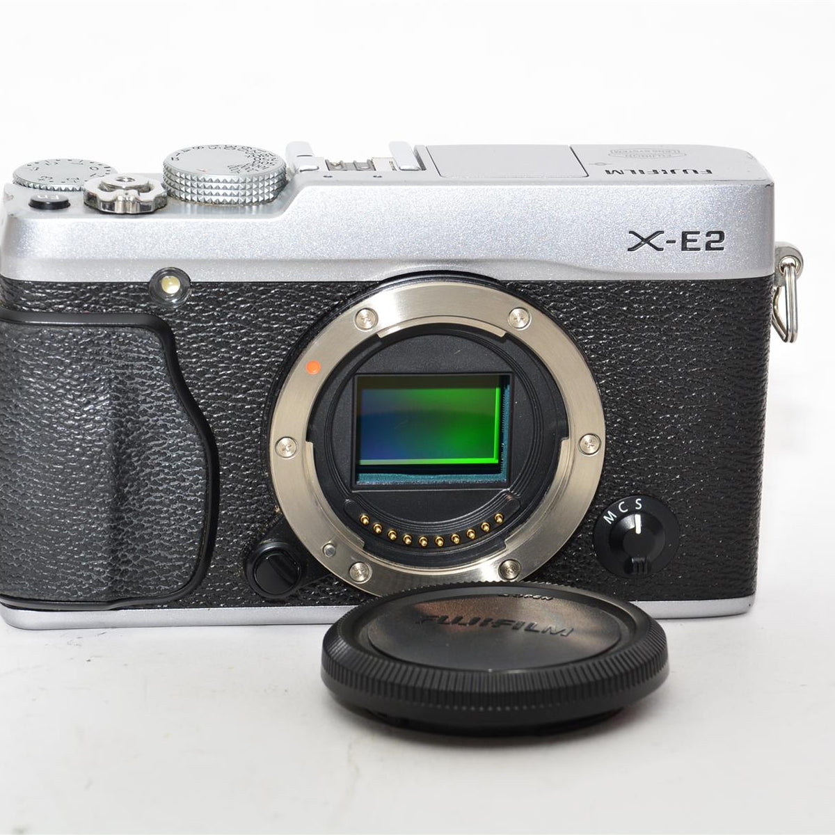 Used Fujifilm X-E2 Mirrorless Digital Camera – Cambrian Photography