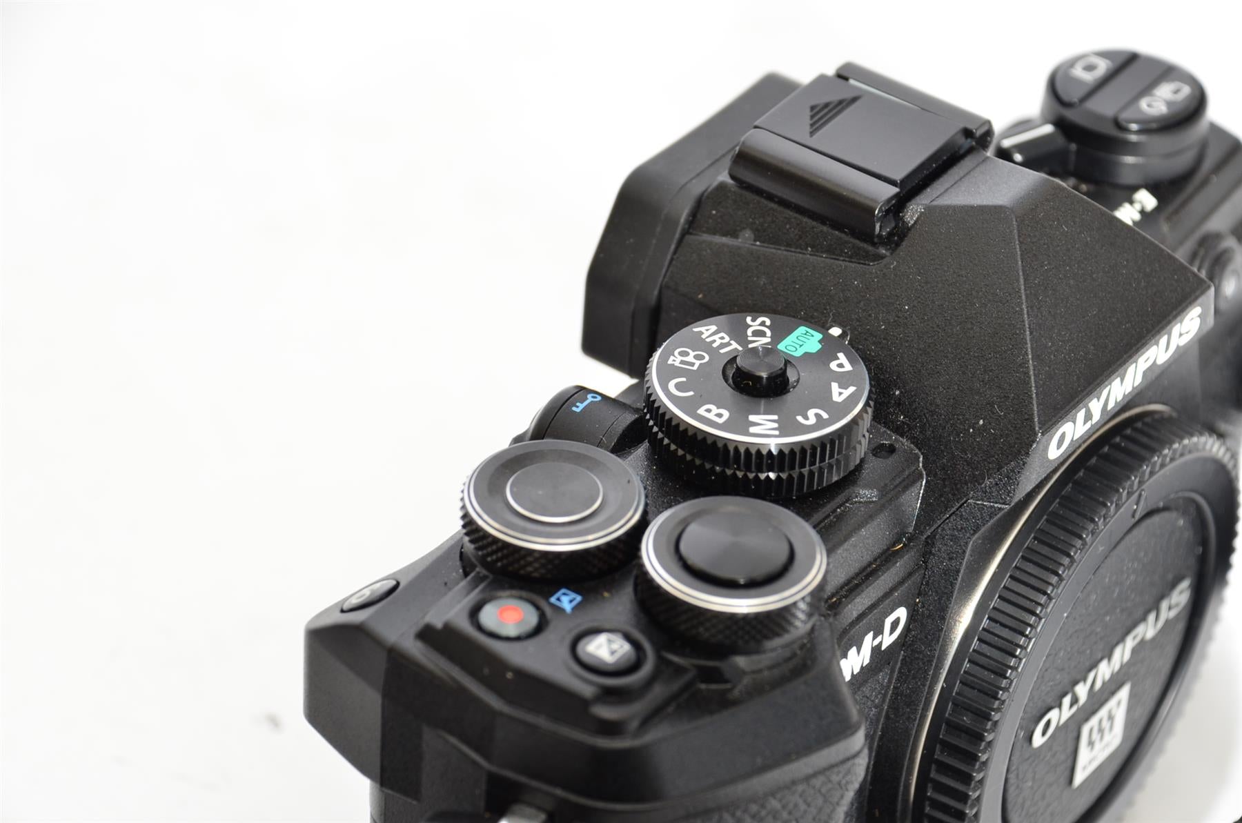 Used Olympus OM-D E-M5 Mark III – Cambrian Photography